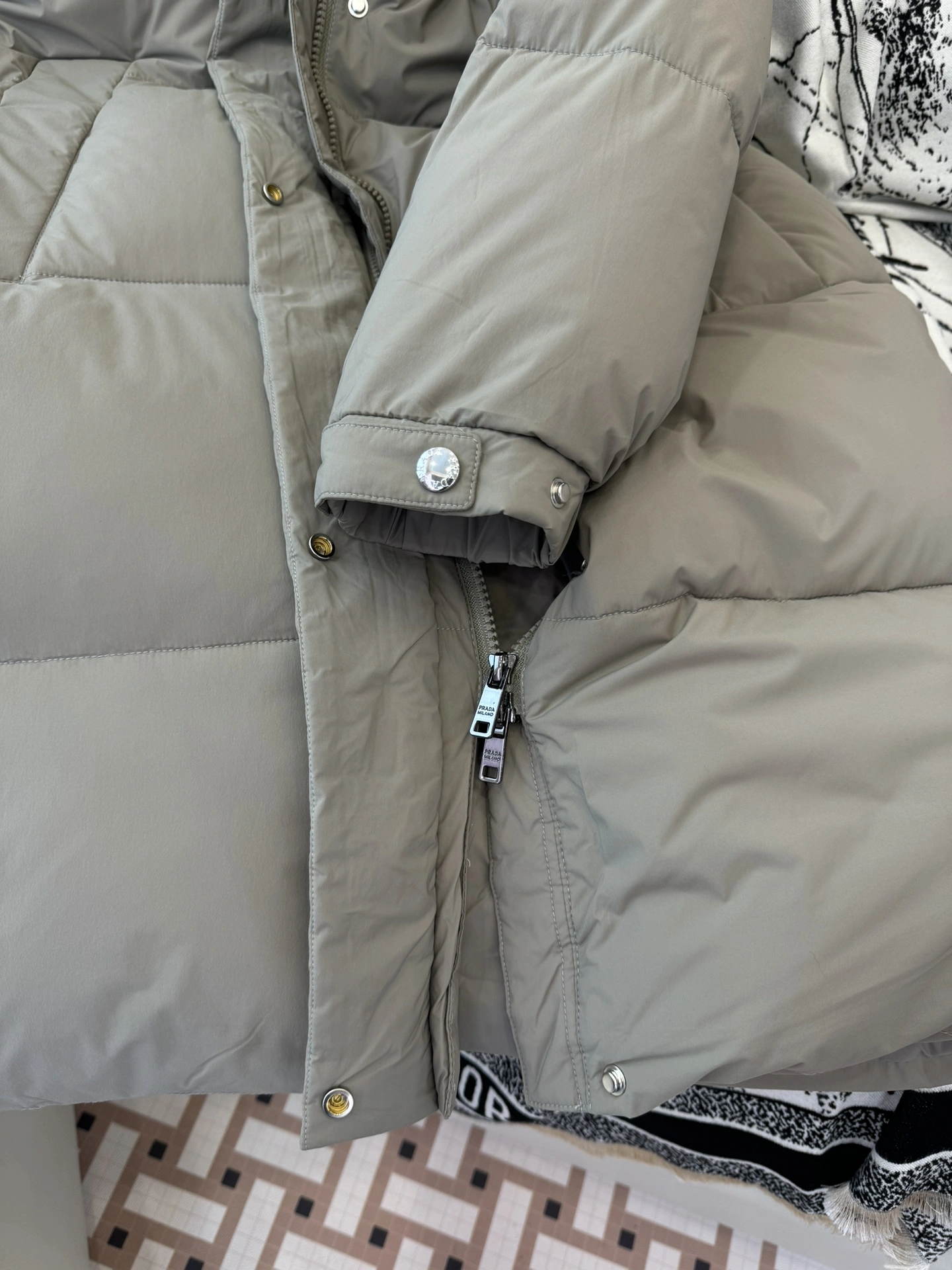 Low-cost Prada Down Jackets
