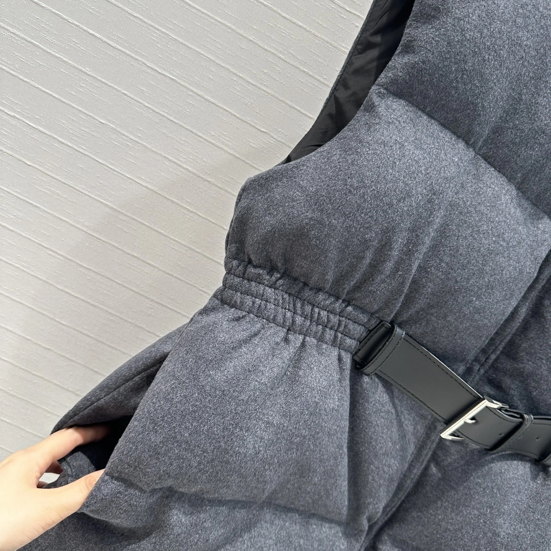 1:1 copy Prada Down Jackets