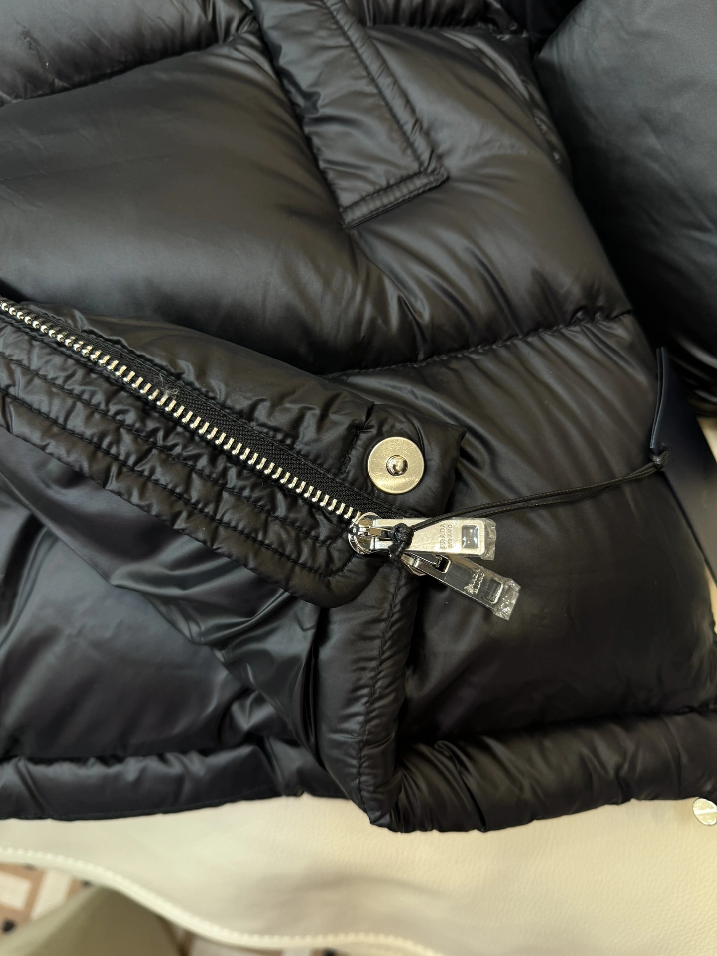 Top mirror Prada Down Jackets
