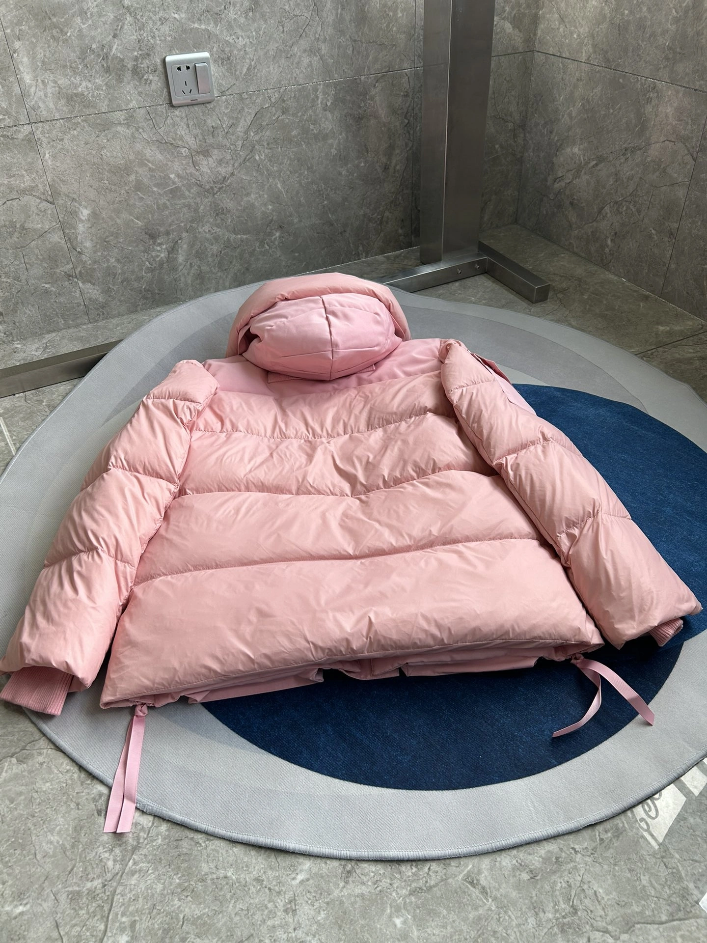 Cut-rate Prada Down Jackets