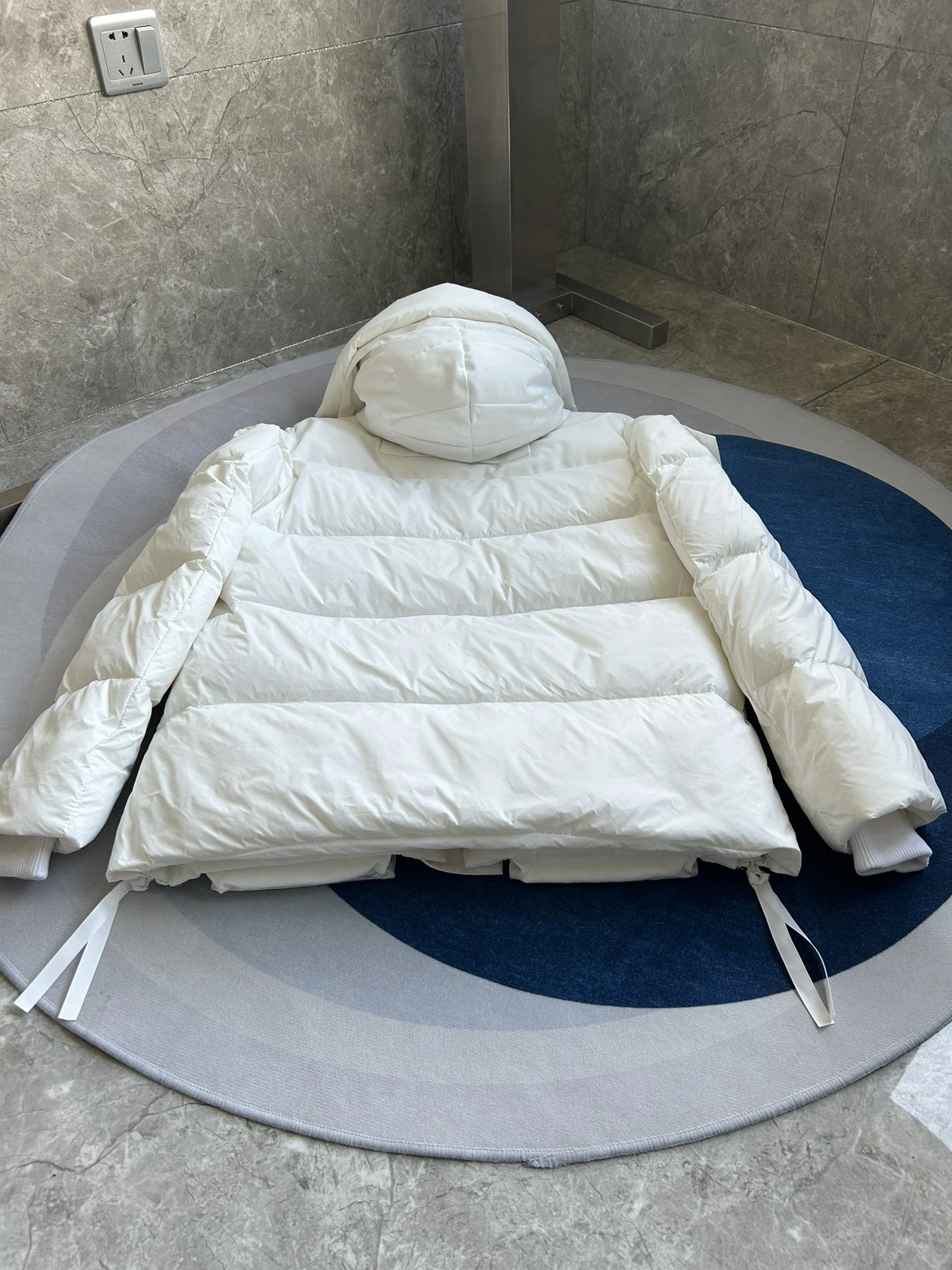 Low-cost Prada Down Jackets