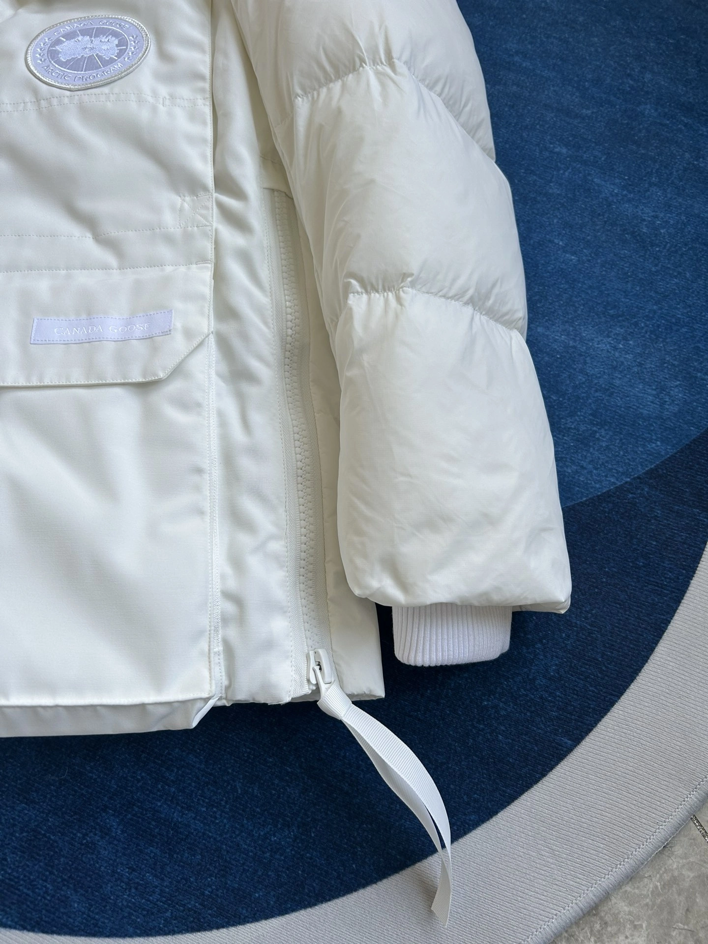 Low-cost Prada Down Jackets