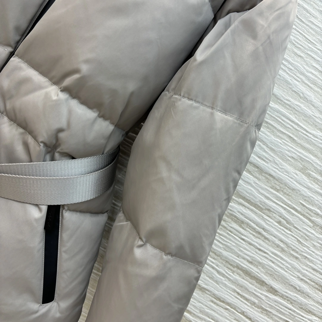 Inexpensive Prada Down Jackets
