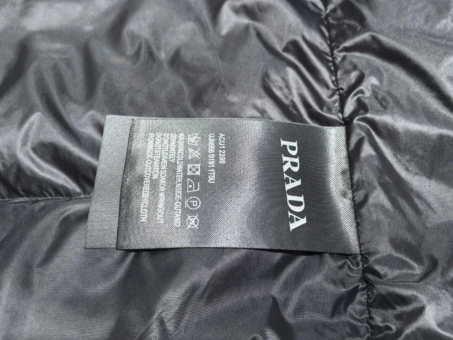 Accurate model Prada Down Jackets