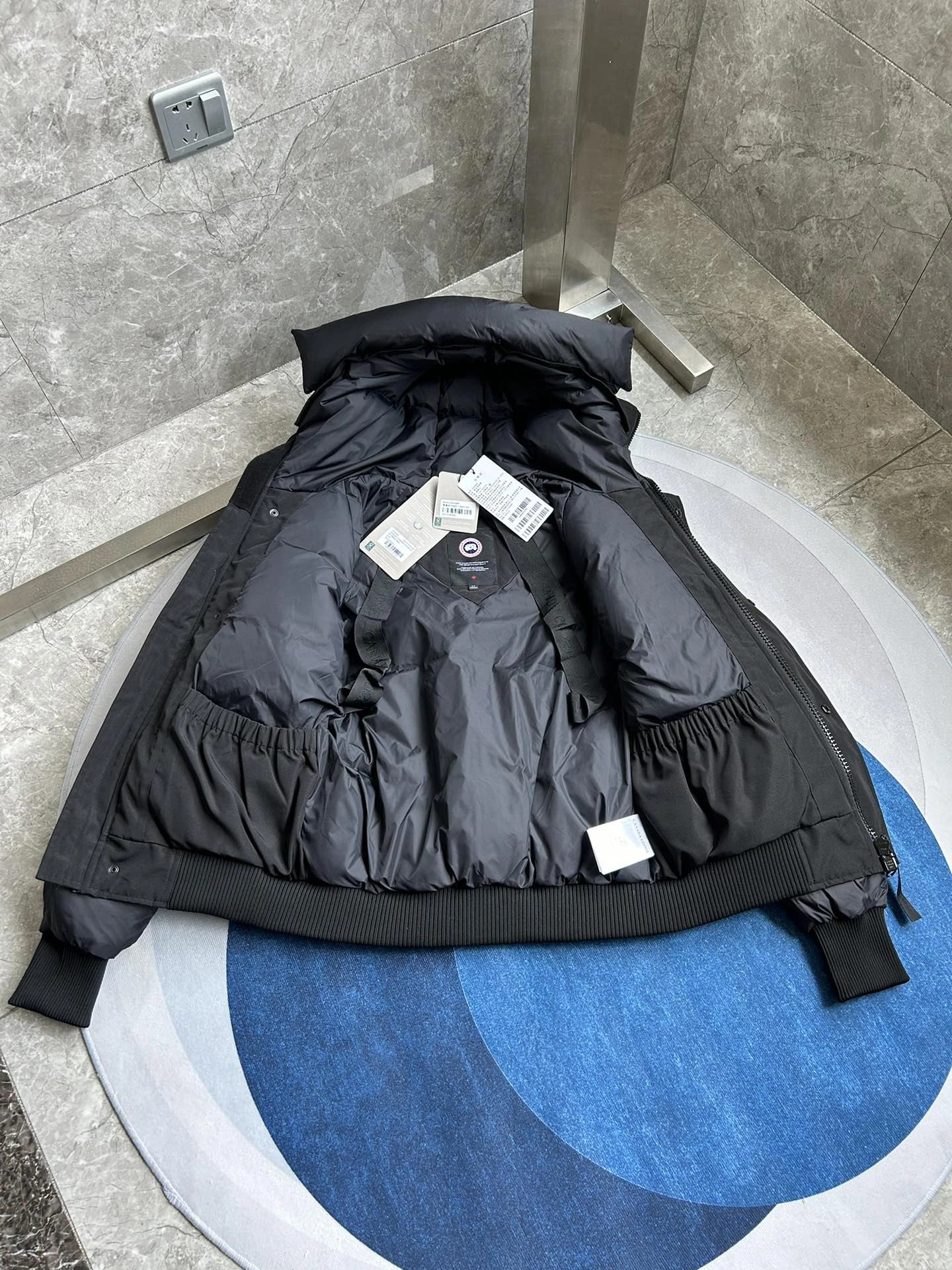 Top mirror Prada Down Jackets