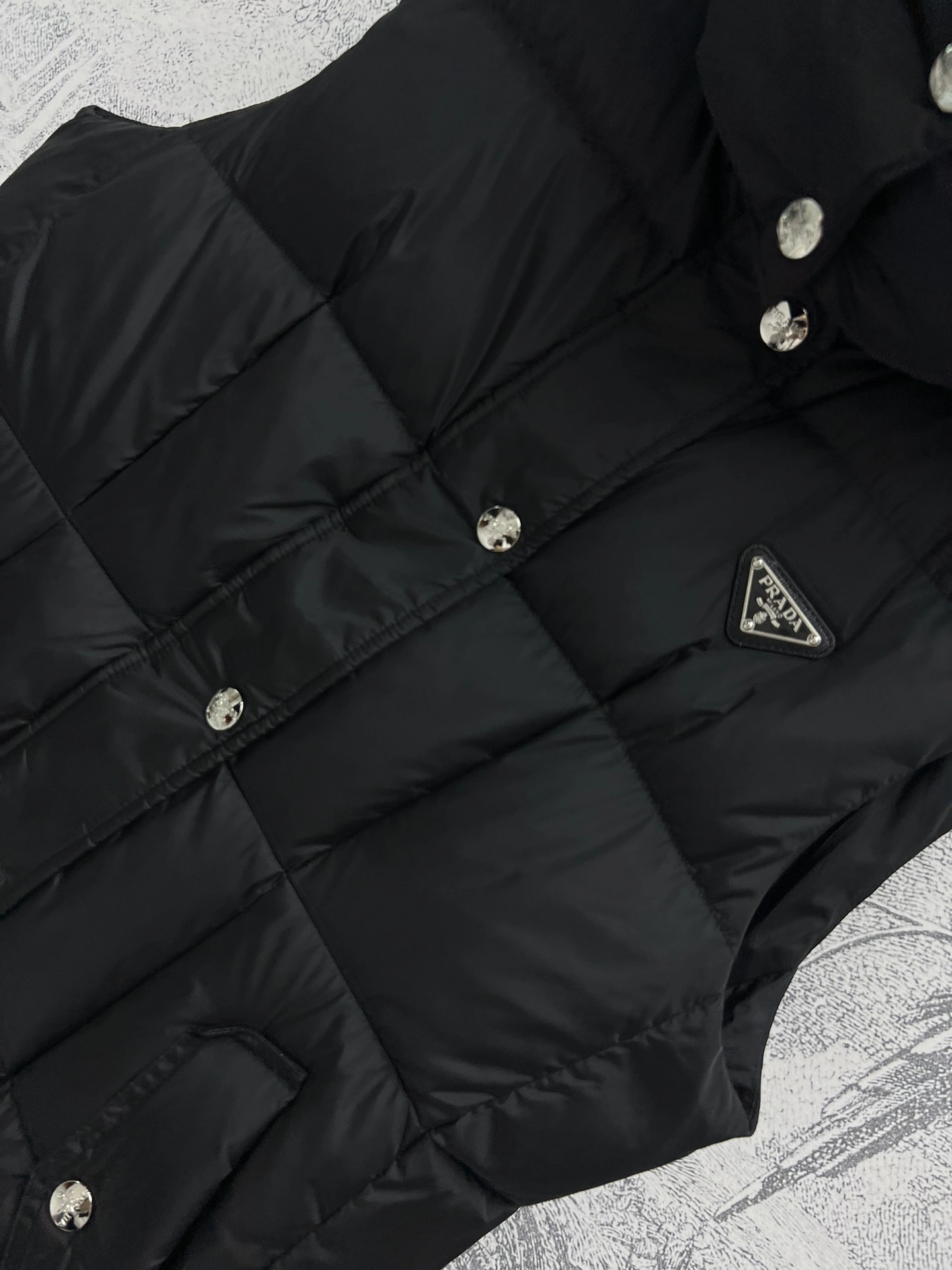 Low-cost Prada Down Jackets