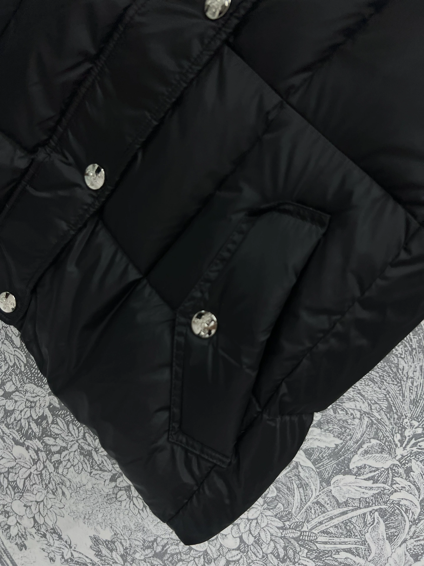 Low-cost Prada Down Jackets