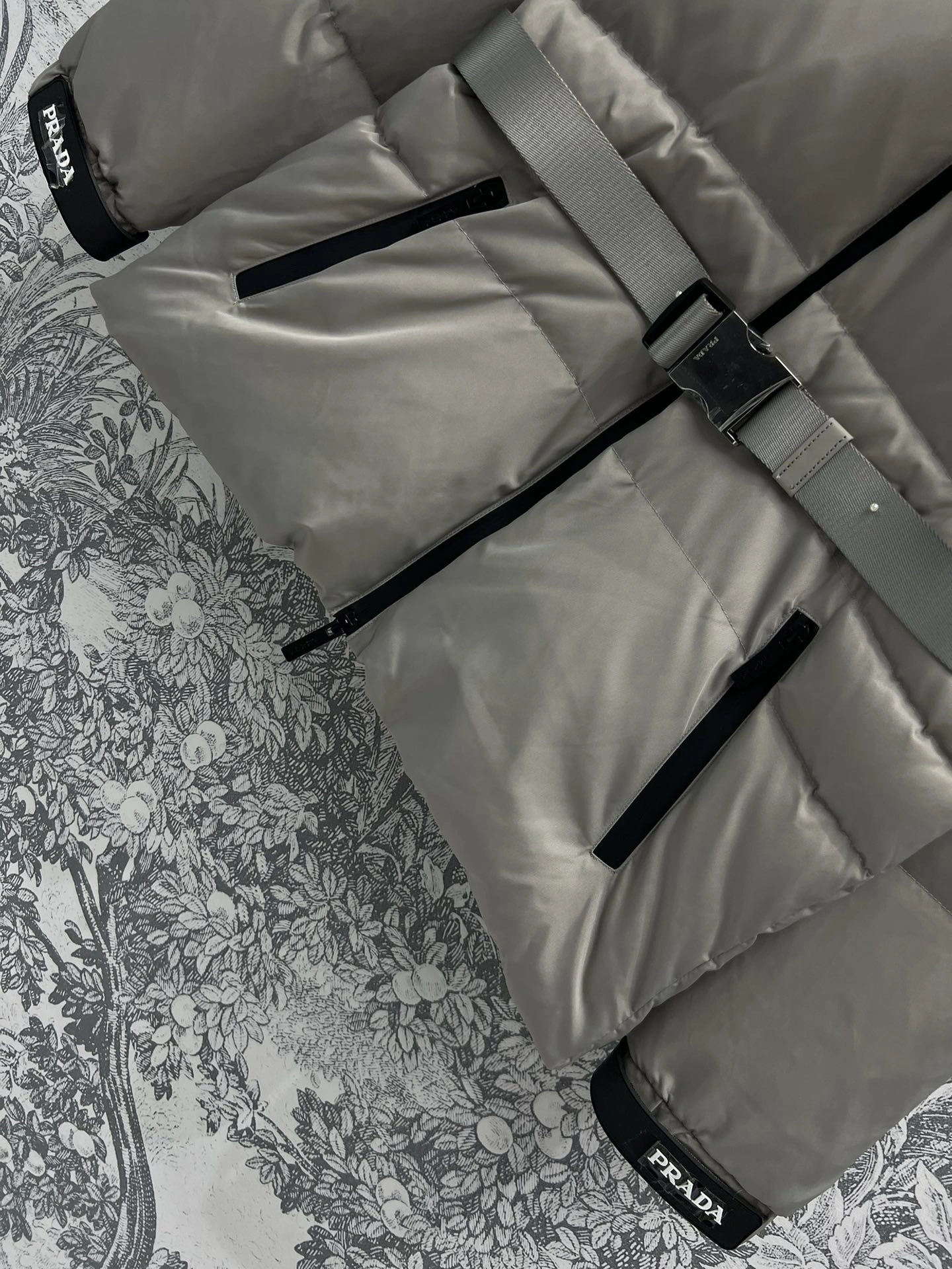 Low-cost Prada Down Jackets