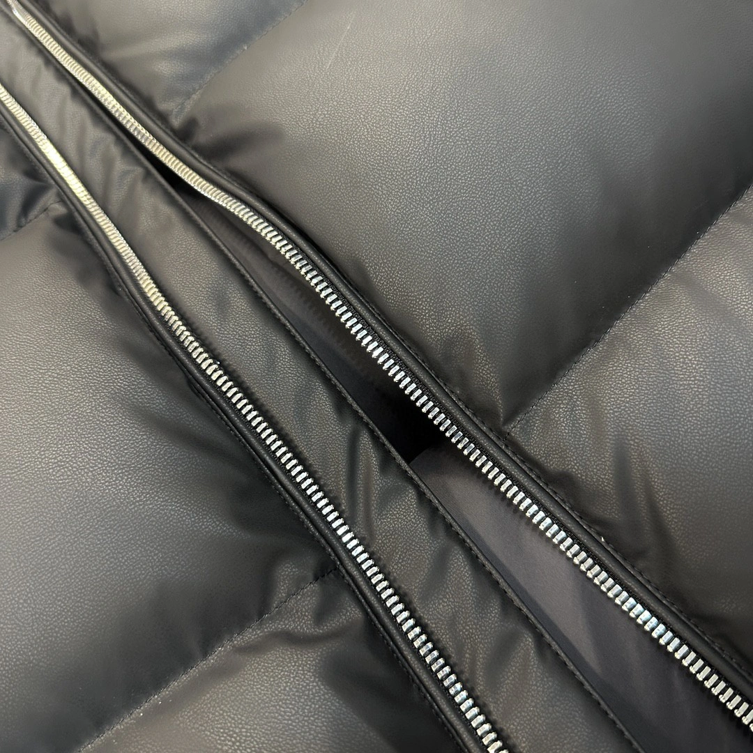 High accuracy Prada Down Jackets