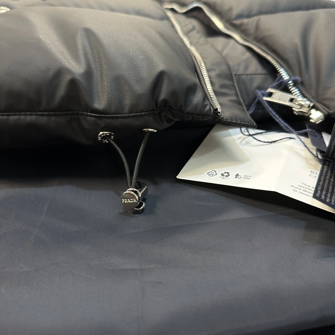 High accuracy Prada Down Jackets