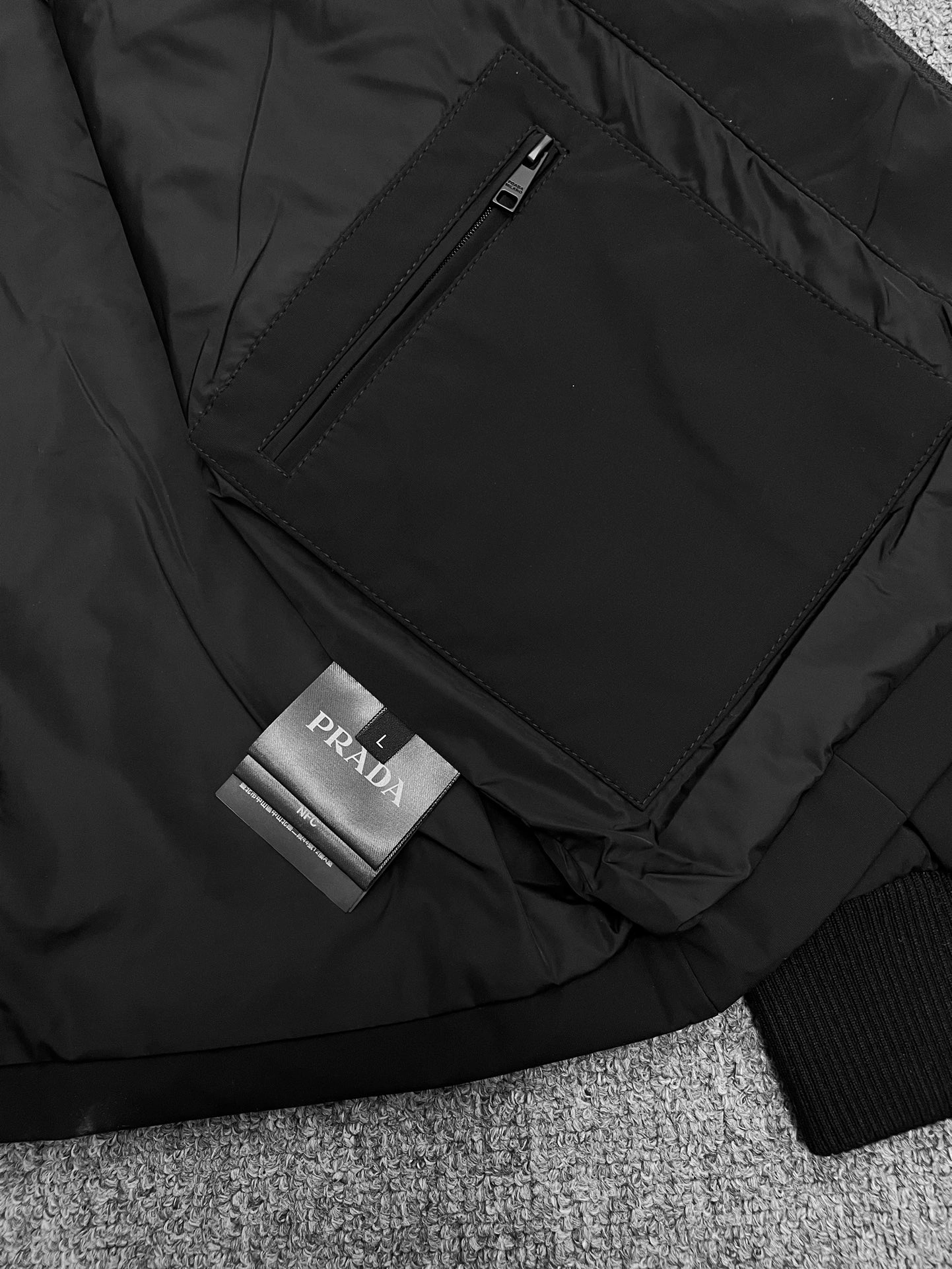 Top mirror Prada Down Jackets