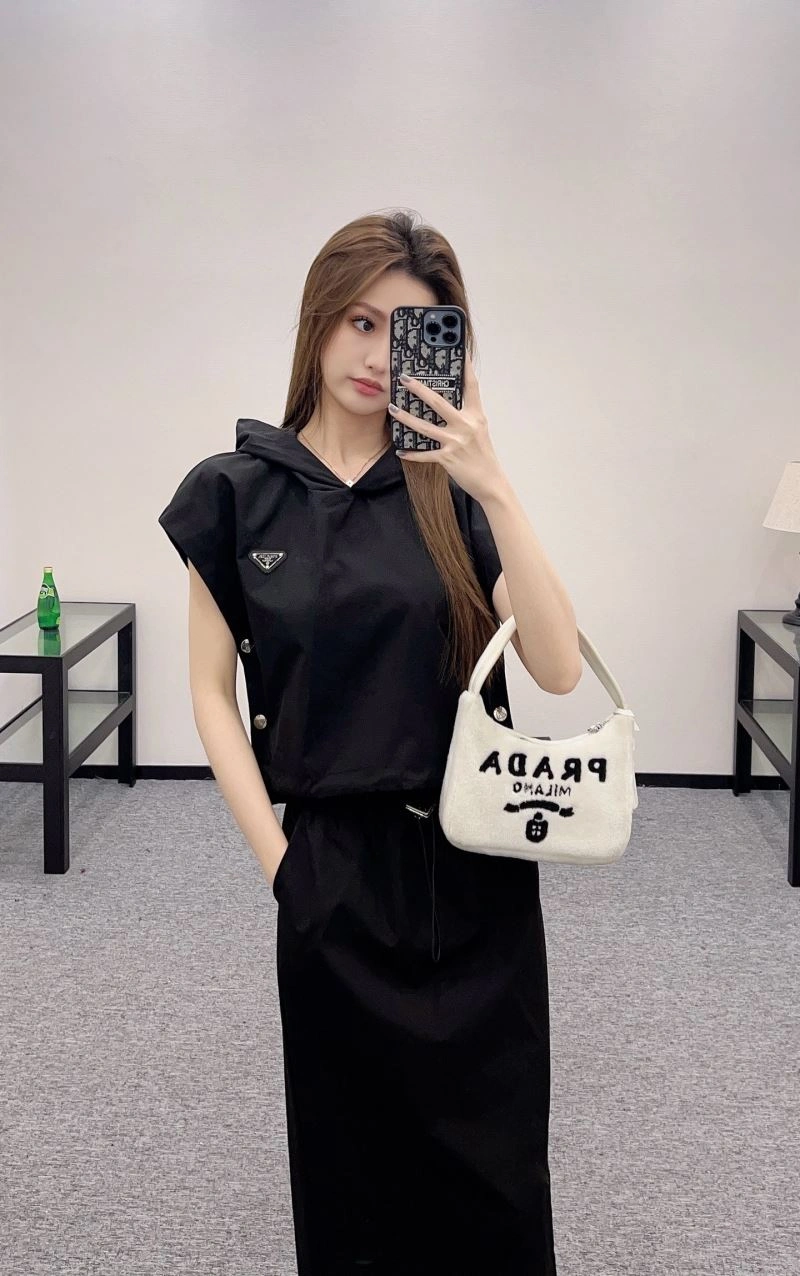Mirror quality Prada Dress Suits