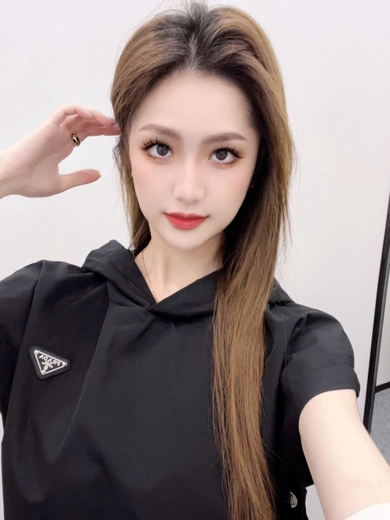 Mirror quality Prada Dress Suits