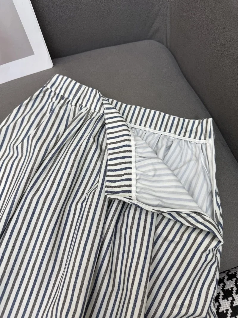 Top mirror Prada Dress Suits