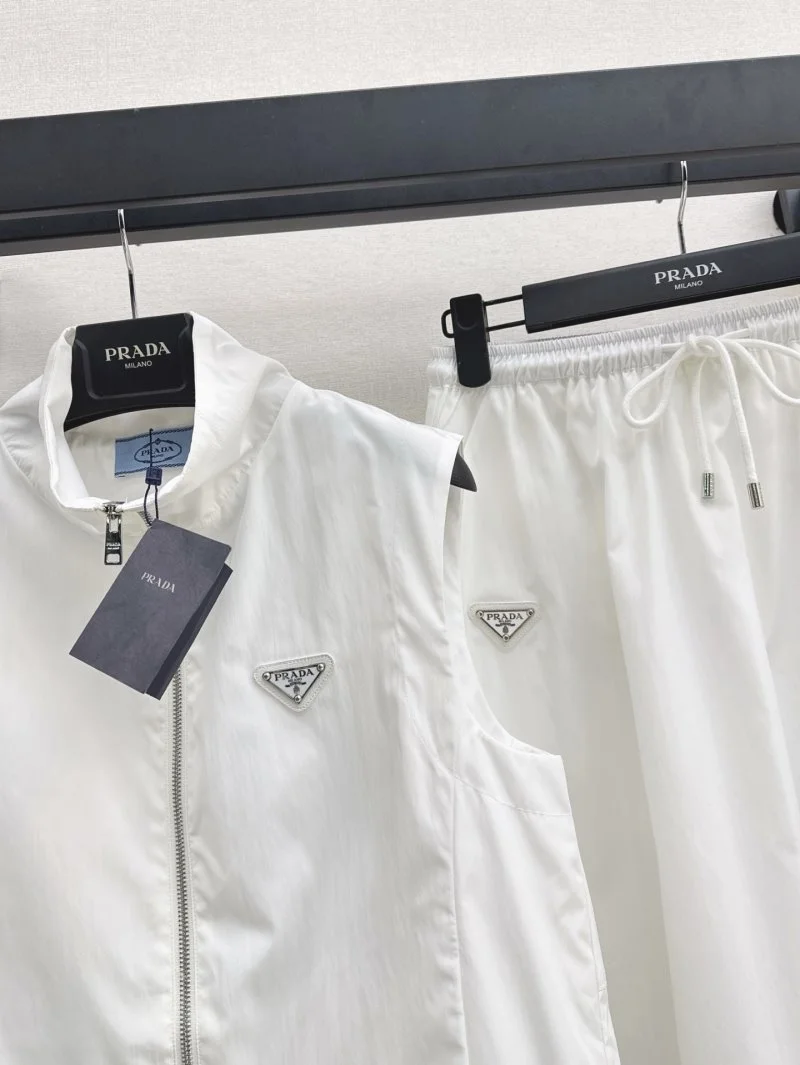 High accuracy Prada Dress Suits