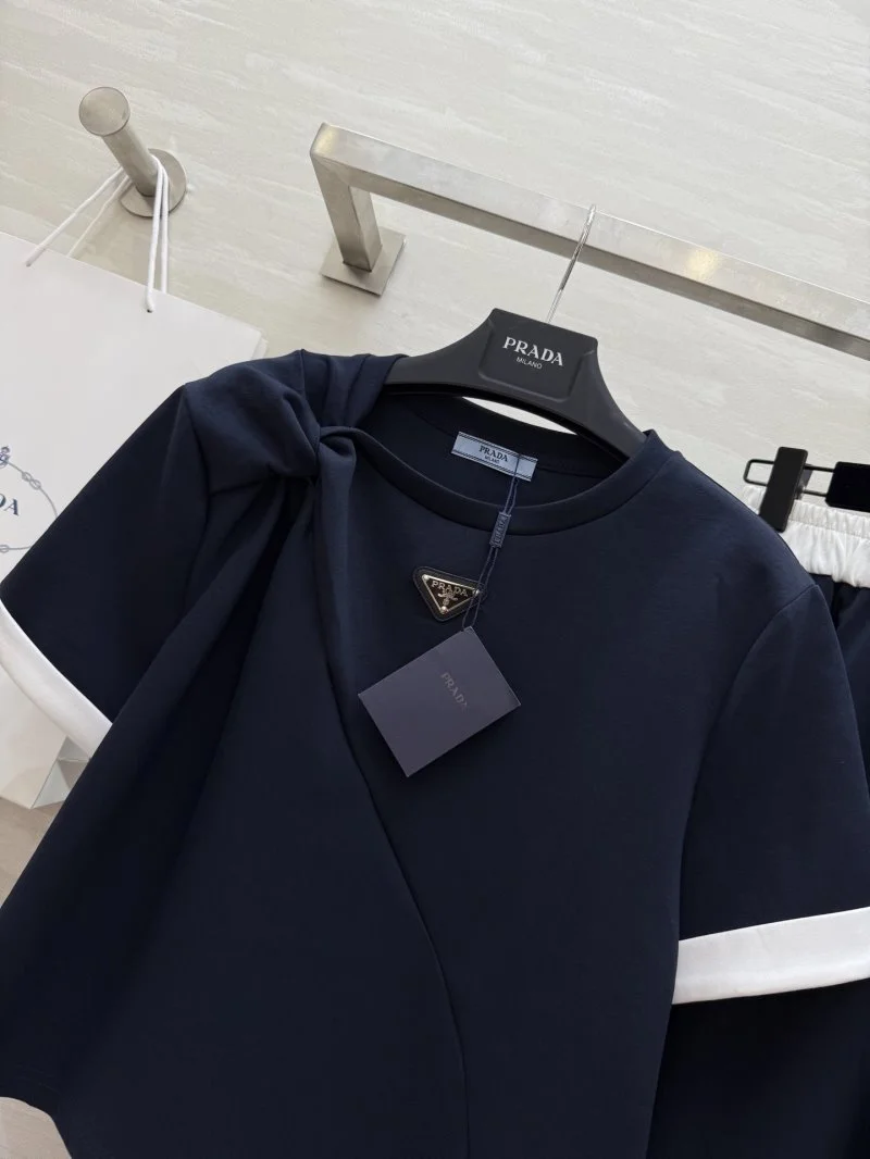 High accuracy Prada Dress Suits