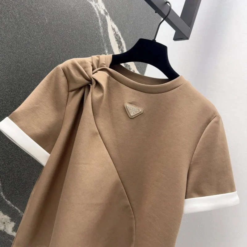 Low-cost Prada Dress Suits