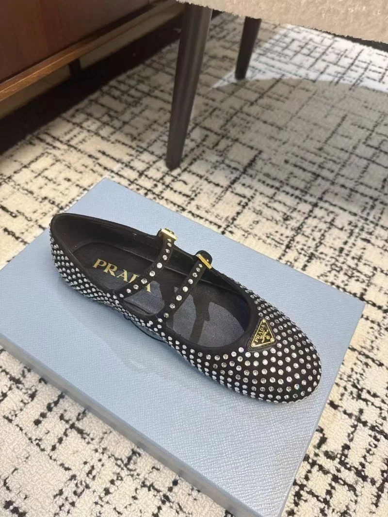 High fidelity Prada Flat Shoes