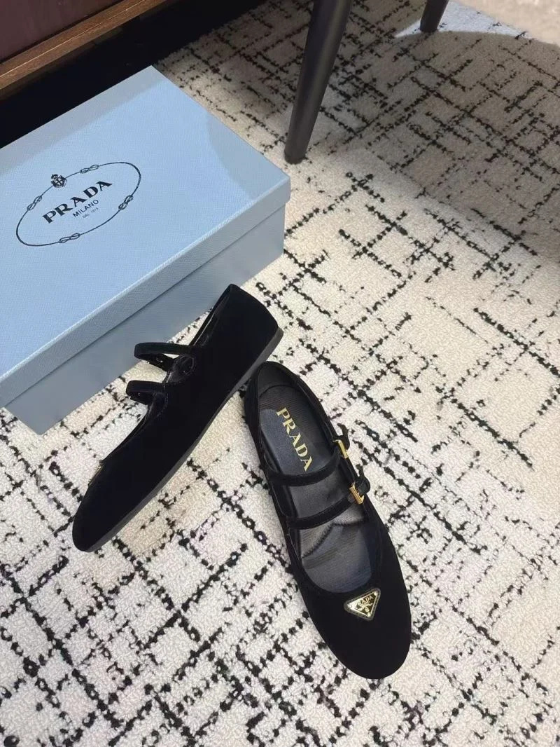 Top match Prada Flat Shoes
