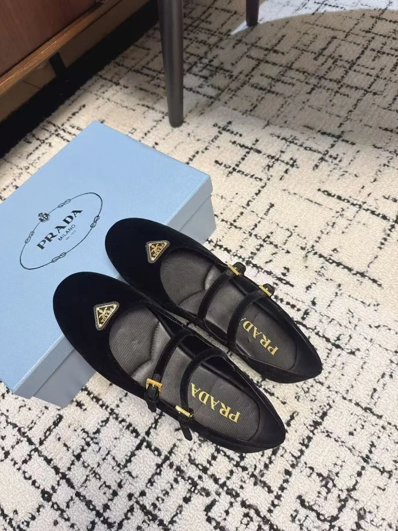 Top match Prada Flat Shoes