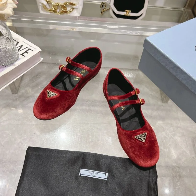 1:1 copy Prada Flat Shoes