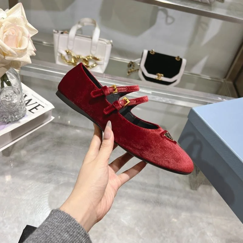 1:1 copy Prada Flat Shoes