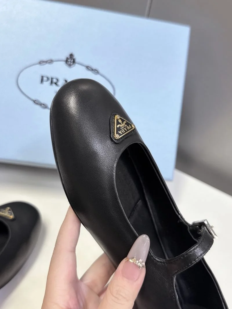 1:1 copy Prada Flat Shoes