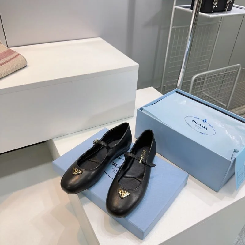 1:1 copy Prada Flat Shoes