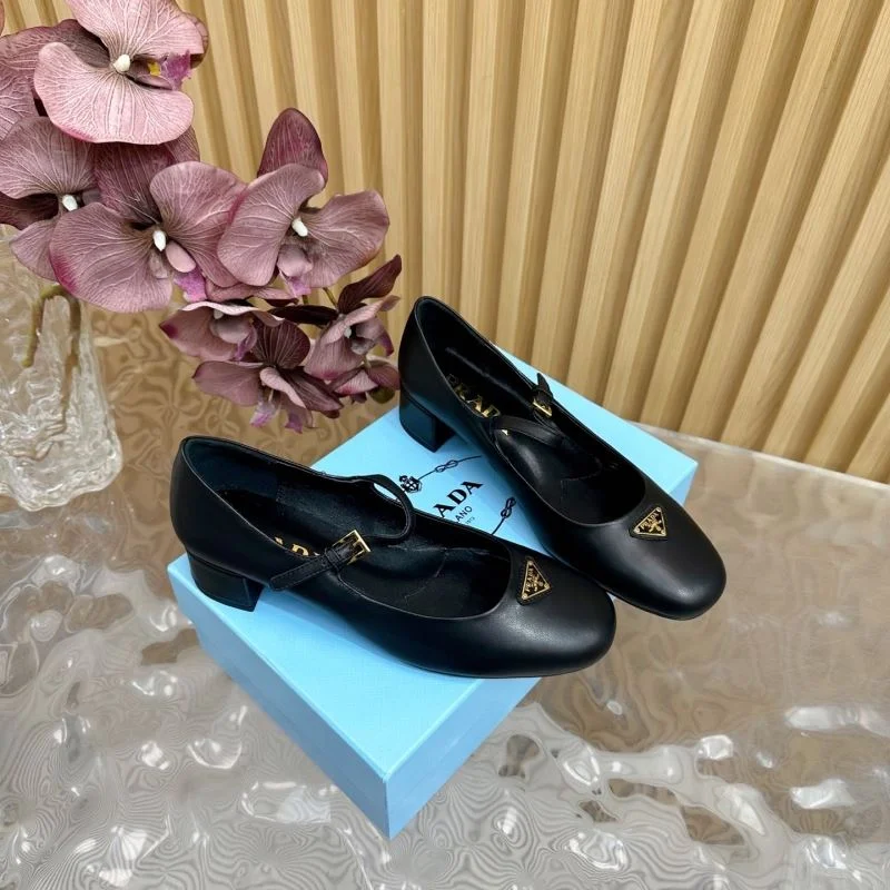 Top match Prada Heeled Shoes