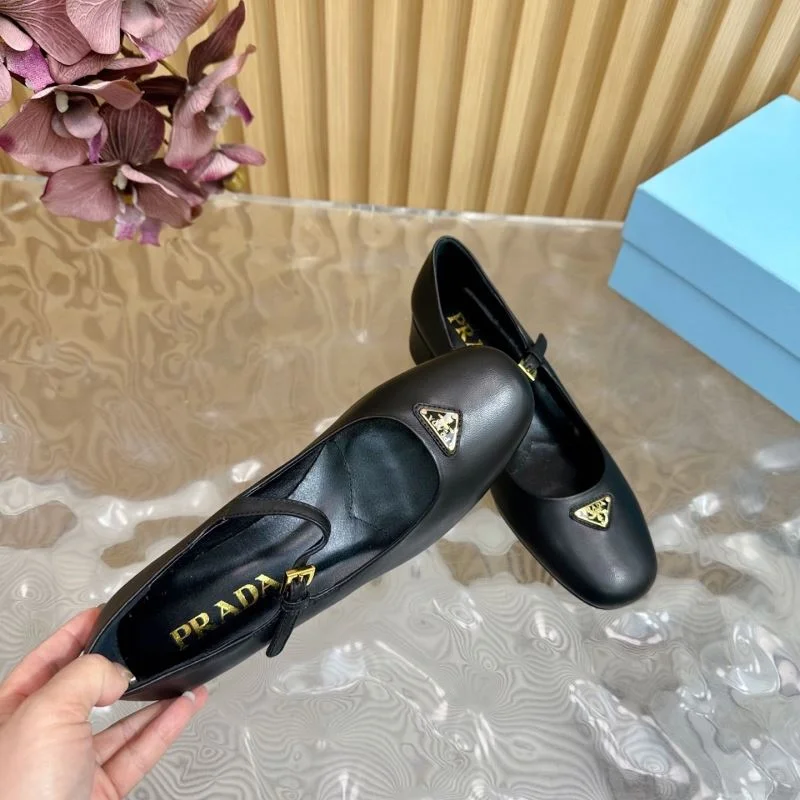 Top match Prada Heeled Shoes