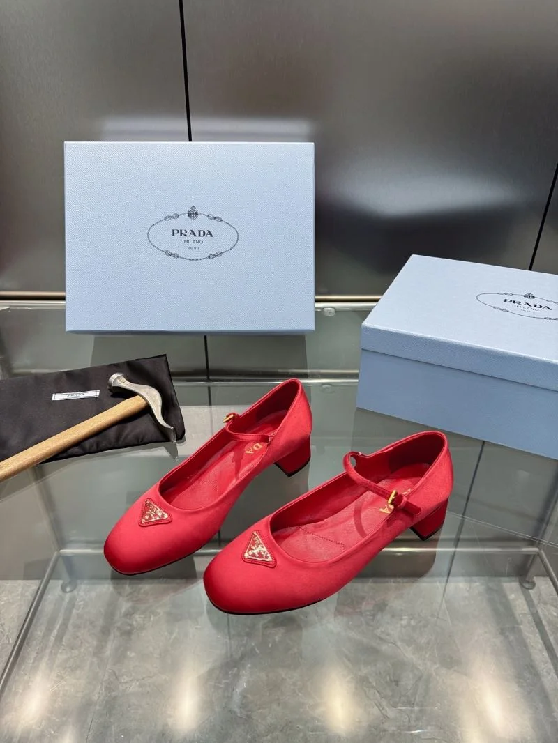 Top mirror Prada Heeled Shoes