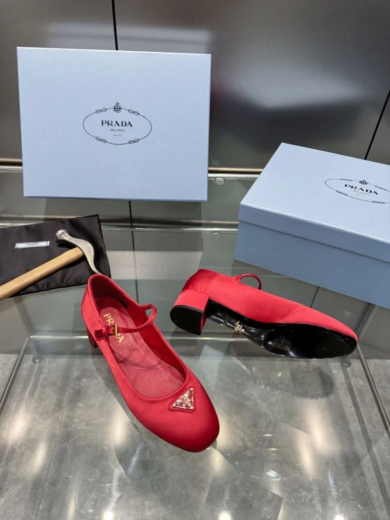 Top mirror Prada Heeled Shoes