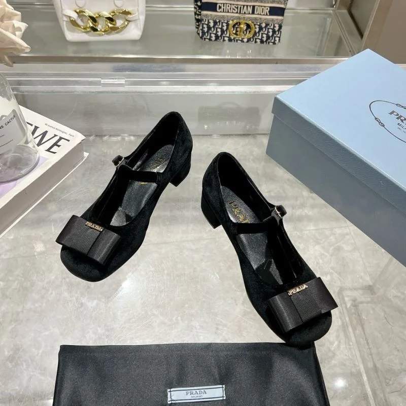 Top mirror Prada Heeled Shoes