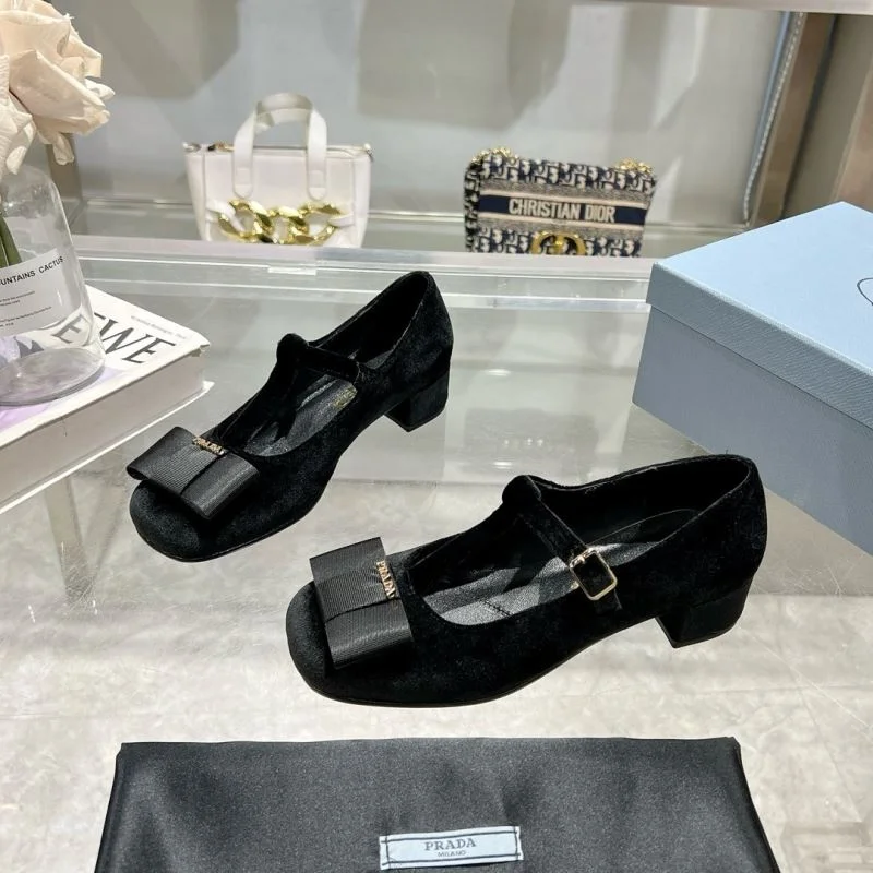 Top mirror Prada Heeled Shoes