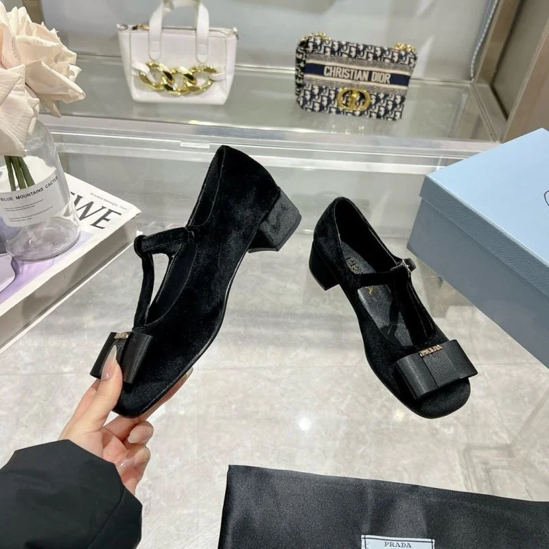 Top mirror Prada Heeled Shoes