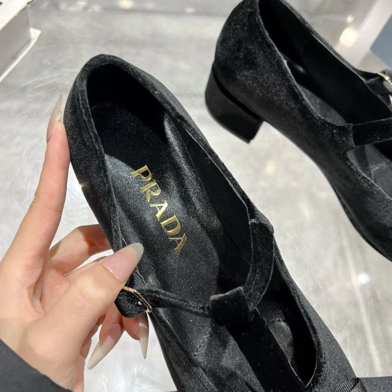 Top mirror Prada Heeled Shoes