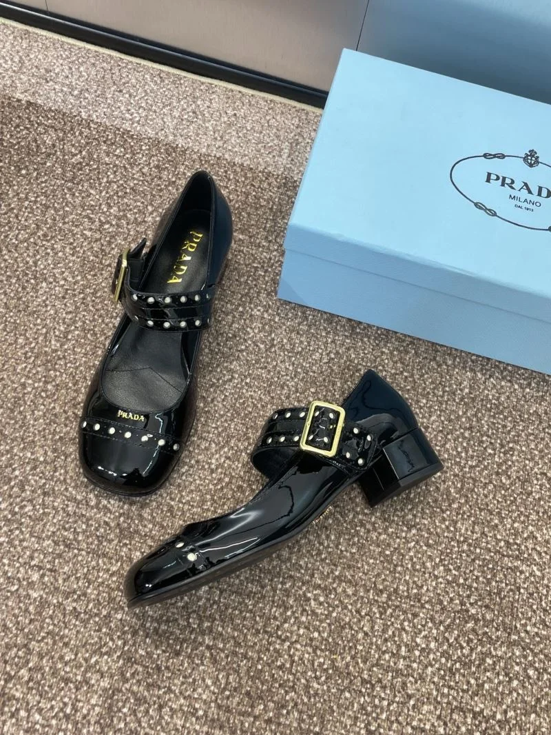 Top mirror Prada Heeled Shoes