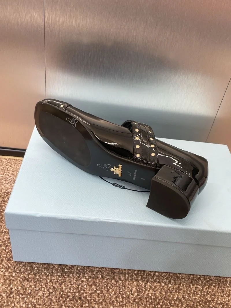 Top mirror Prada Heeled Shoes