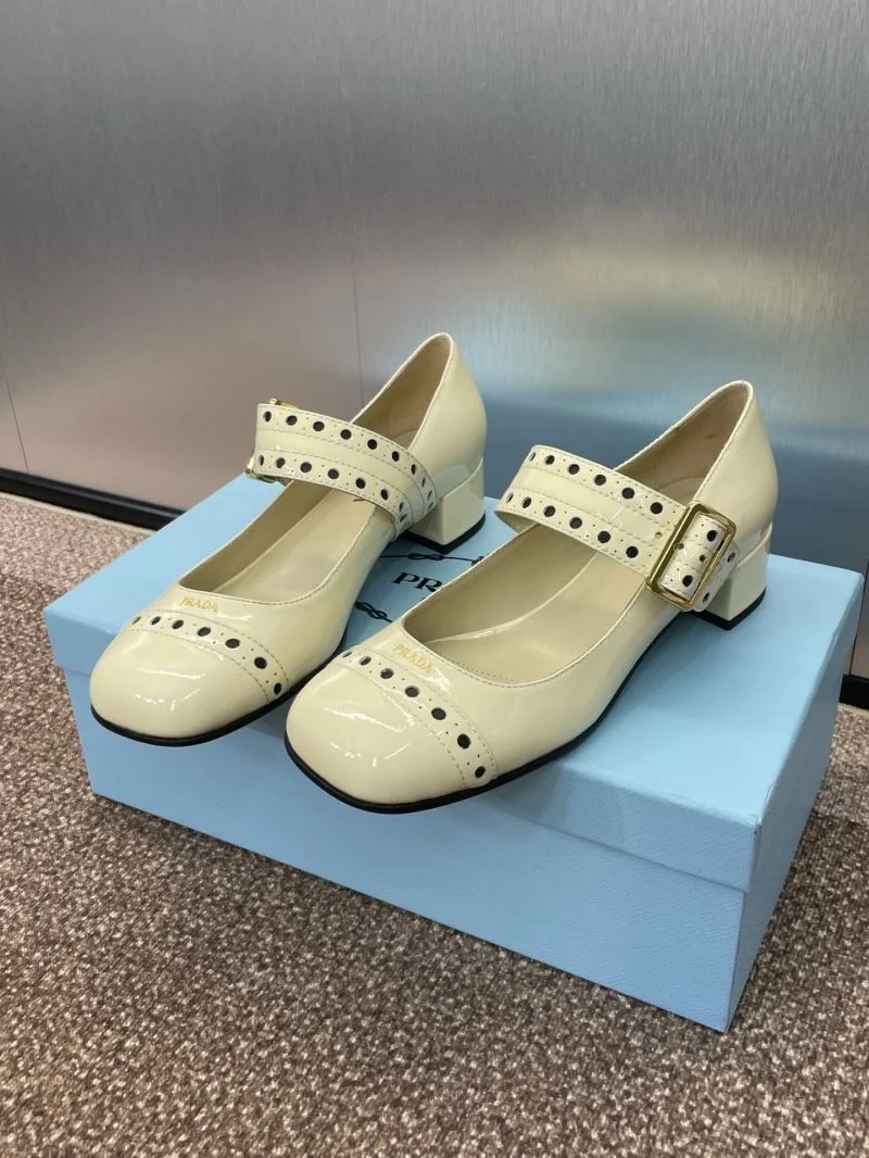 Top mirror Prada Heeled Shoes