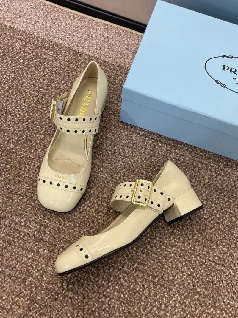 Top mirror Prada Heeled Shoes