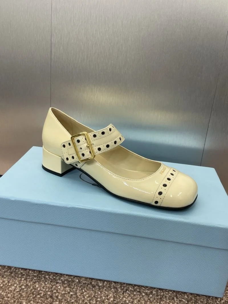 Top mirror Prada Heeled Shoes