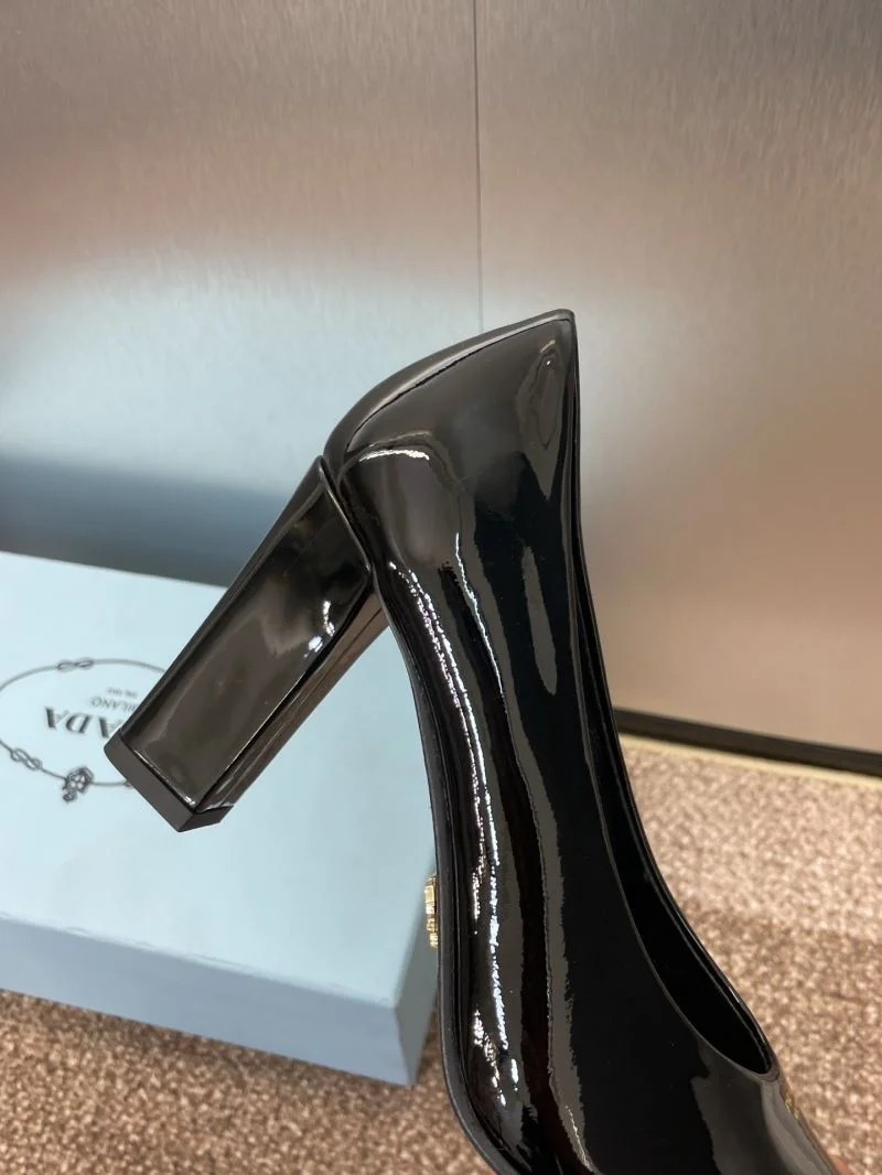 1:1 copy Prada Heeled Shoes