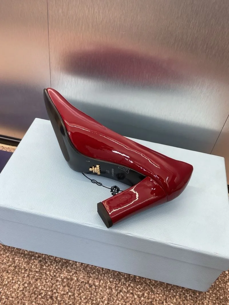 Precise copy Prada Heeled Shoes