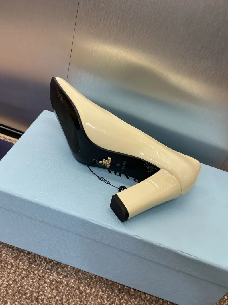 Factory-made Prada Heeled Shoes