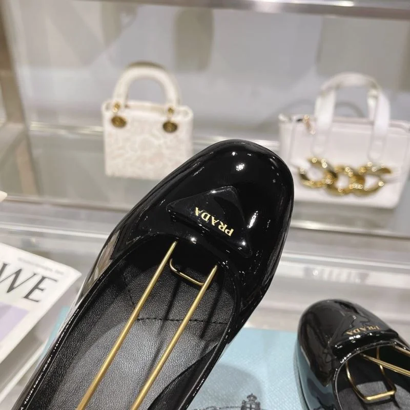 Value-priced Prada Heeled Shoes