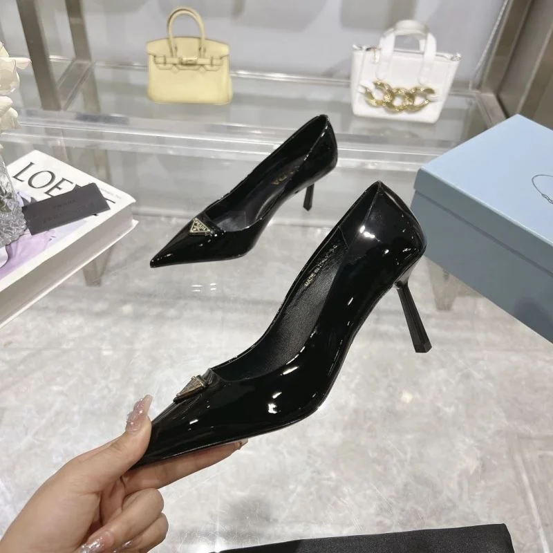 High accuracy Prada Heeled Shoes