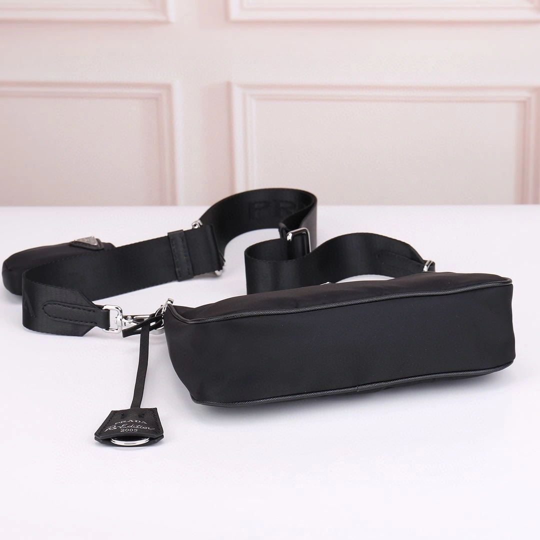 Bargain Prada Hobo Bags