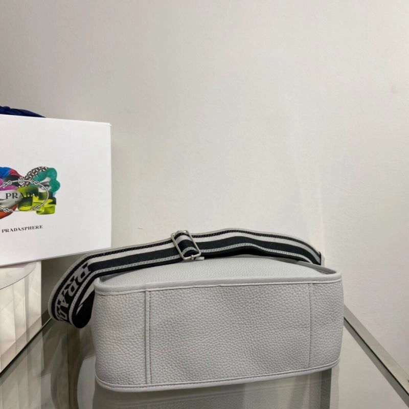 Bargain Prada Hobo Bags
