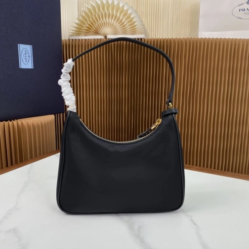 Accurate model Prada Hobo Bags