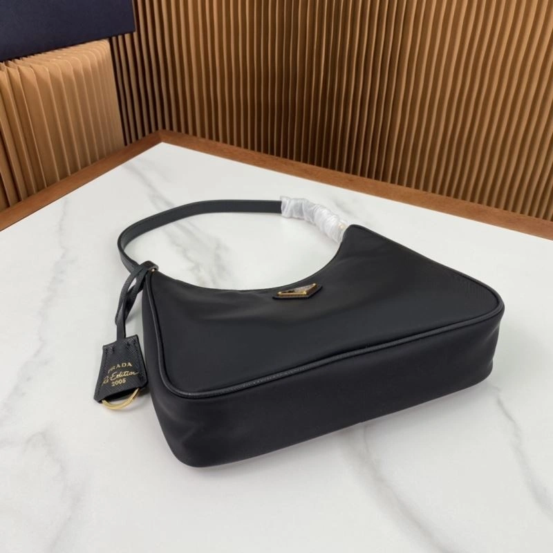 Accurate model Prada Hobo Bags